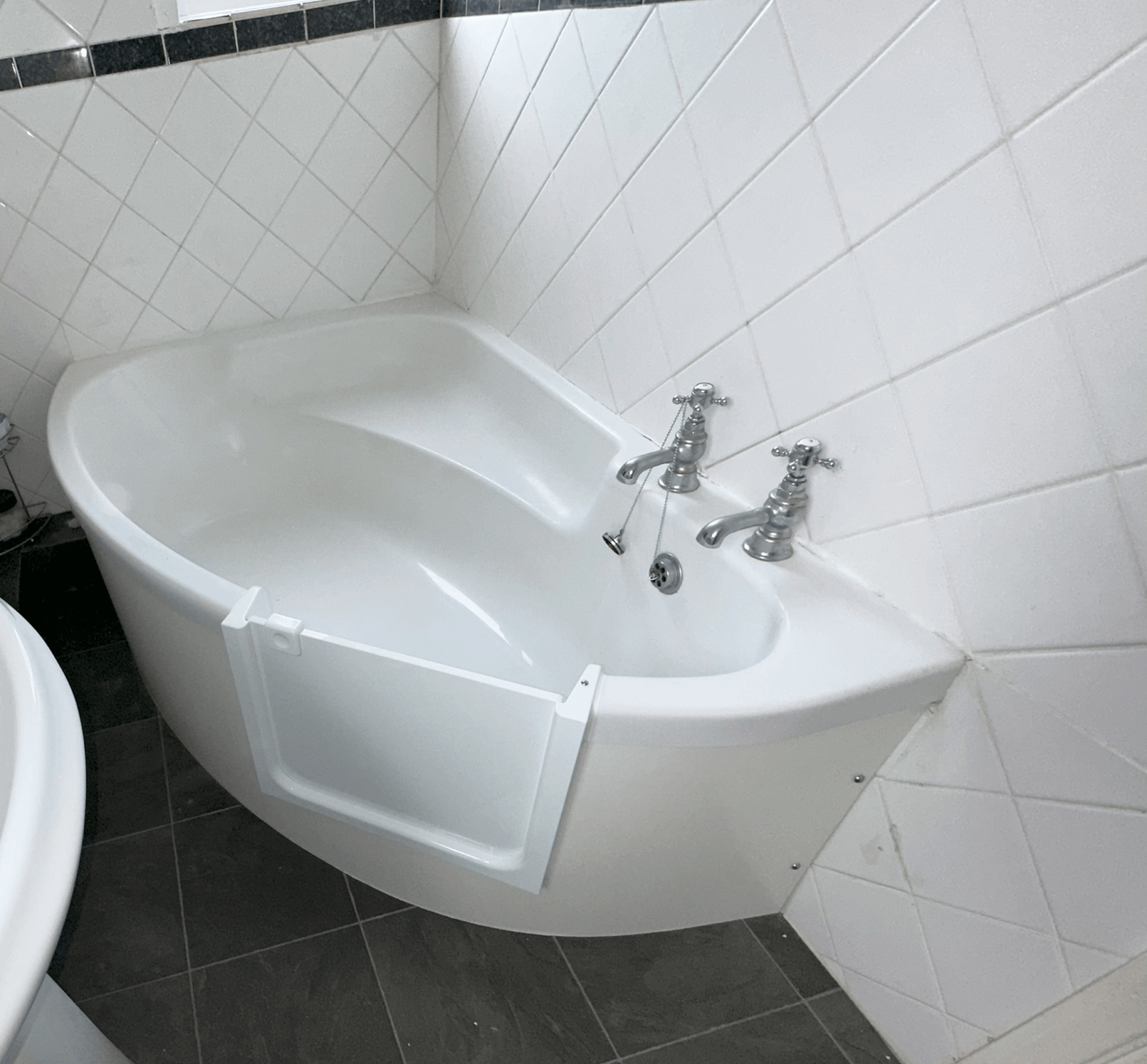 UDOOR Bathtub Doors for Easy Access and Safe Installation